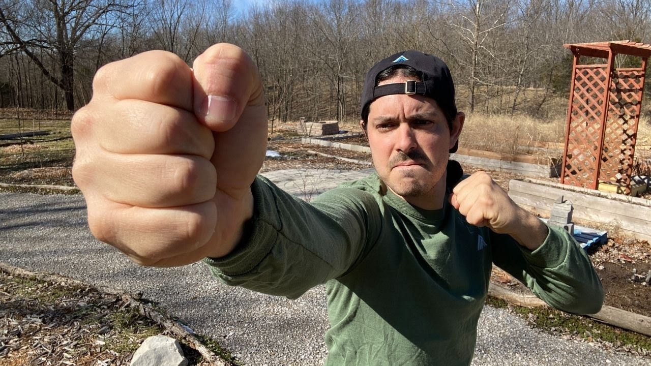 Hand to Hand Fighting Techniques of Kali (Filipino Martial Arts Empty ...