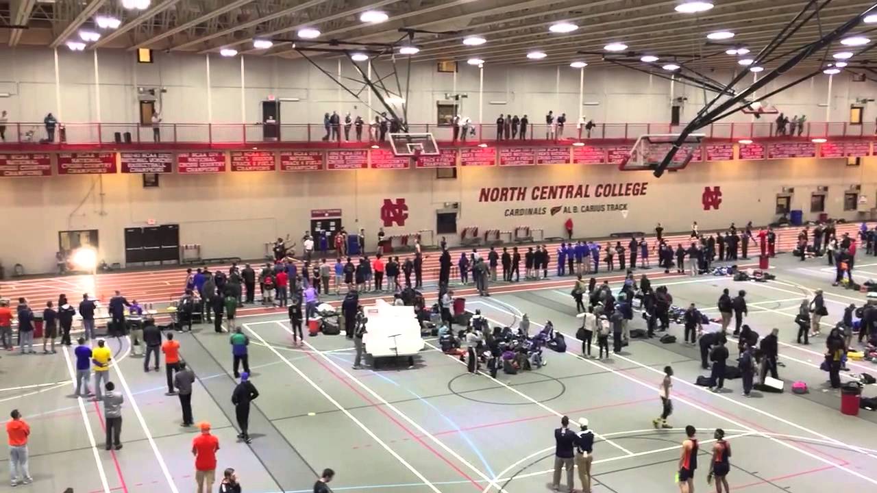 2015 DGS Mustang Relays, 4x400m Relay - YouTube