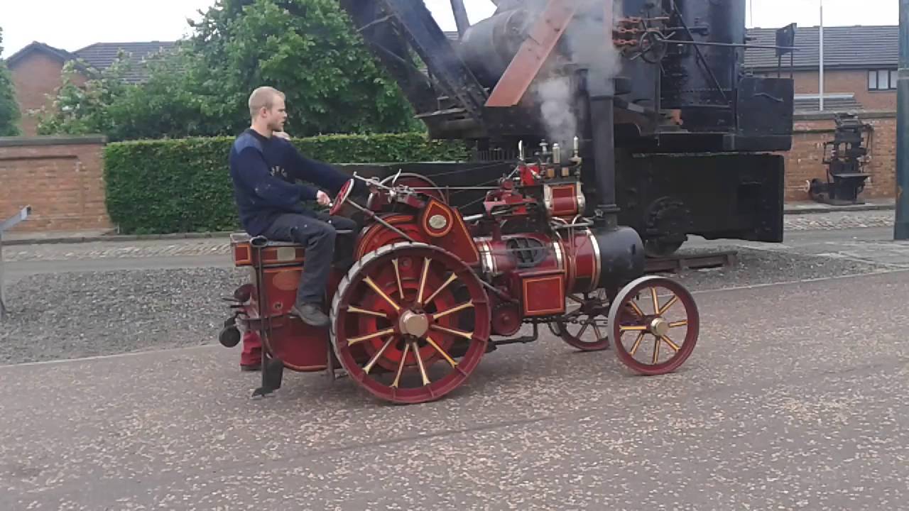 Miniature traction engine at Summerlee. - YouTube