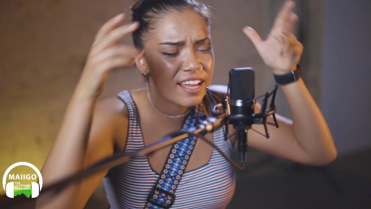 LIV THE ARTIST - SELFISH (LIVE LOOP RECORDING) - YouTube