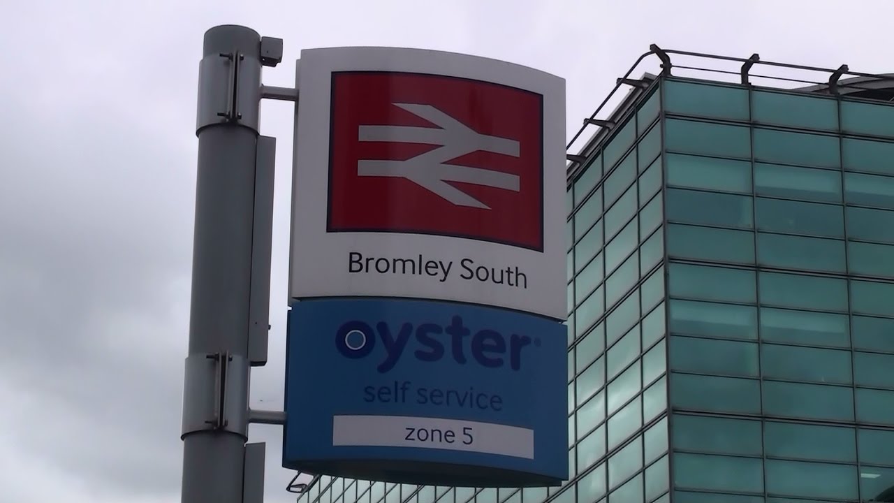 Underground & Overground - Bromley North & Bromley South Train Stations ...