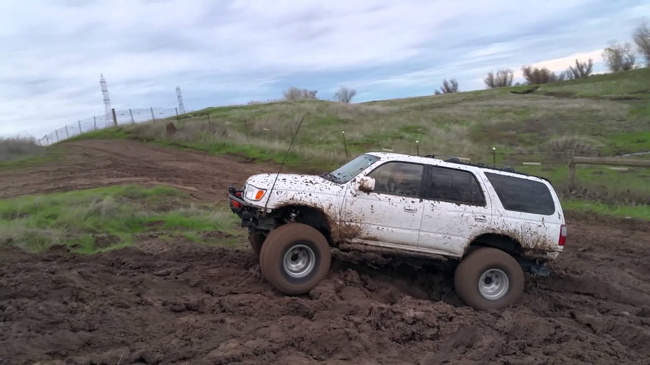 3rd gen 4runner mud hill - YouTube