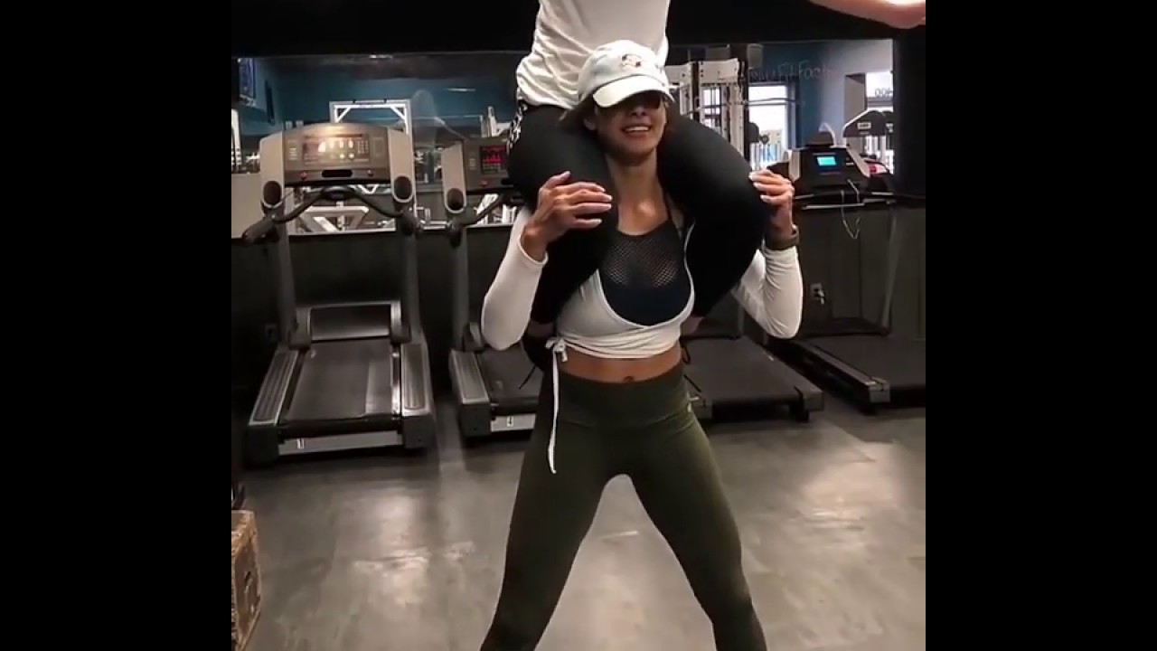 Squat,shoulder rides 5 - YouTube