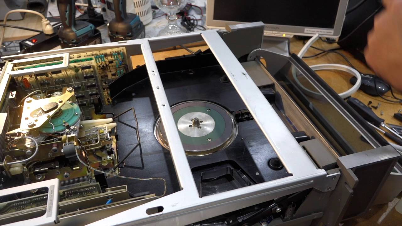 Xerox Alto Restoration Part 3 - disk drive bring up - YouTube