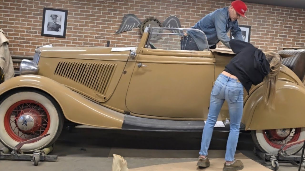 Building a CARSON TOP roof from scratch.. out of wood!!! 🪵 - YouTube