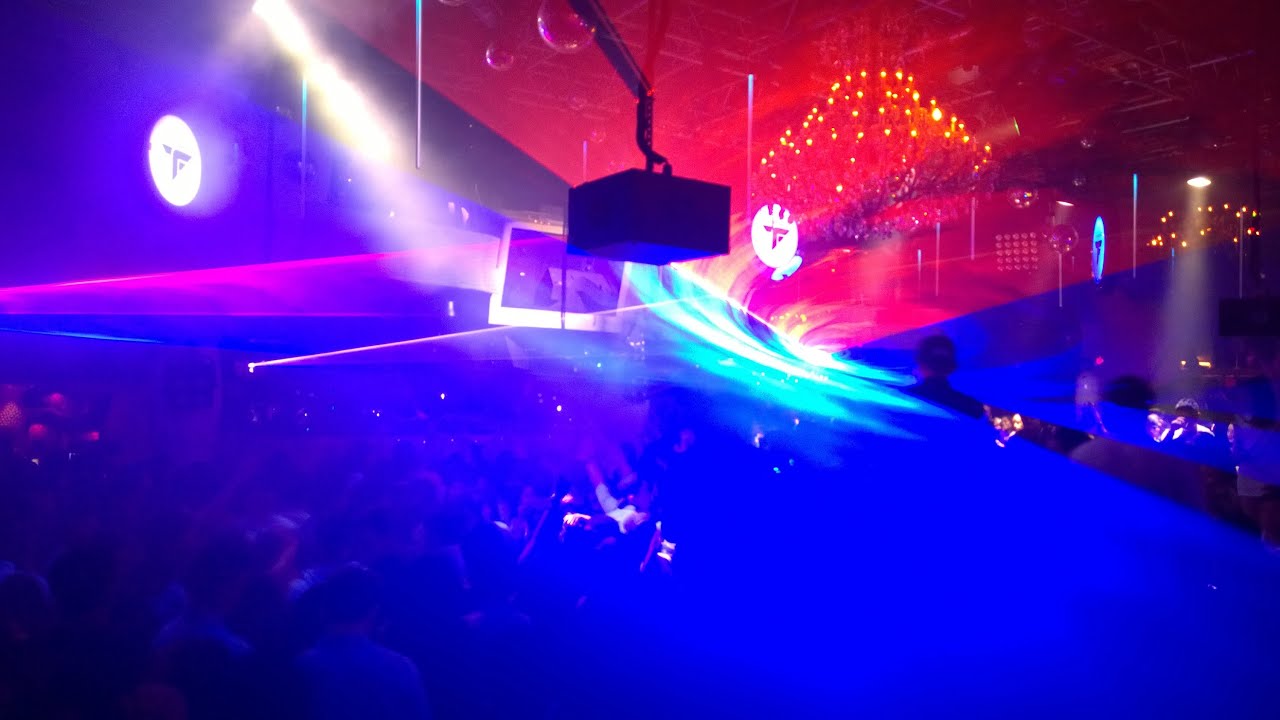 FERRY CORSTEN LIVE at Zouk Singapore [21st December 2014] - YouTube