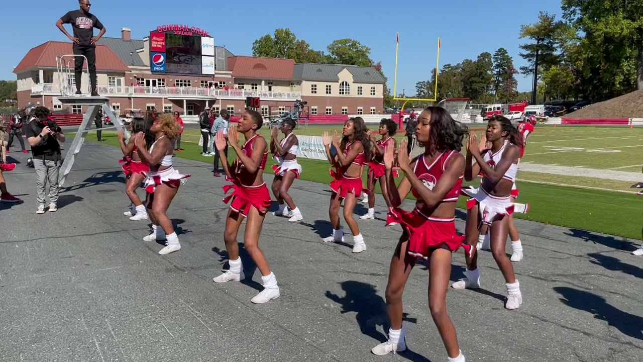 2021 WSSU Homecoming Cheerleaders, RAMS Lets Go - YouTube