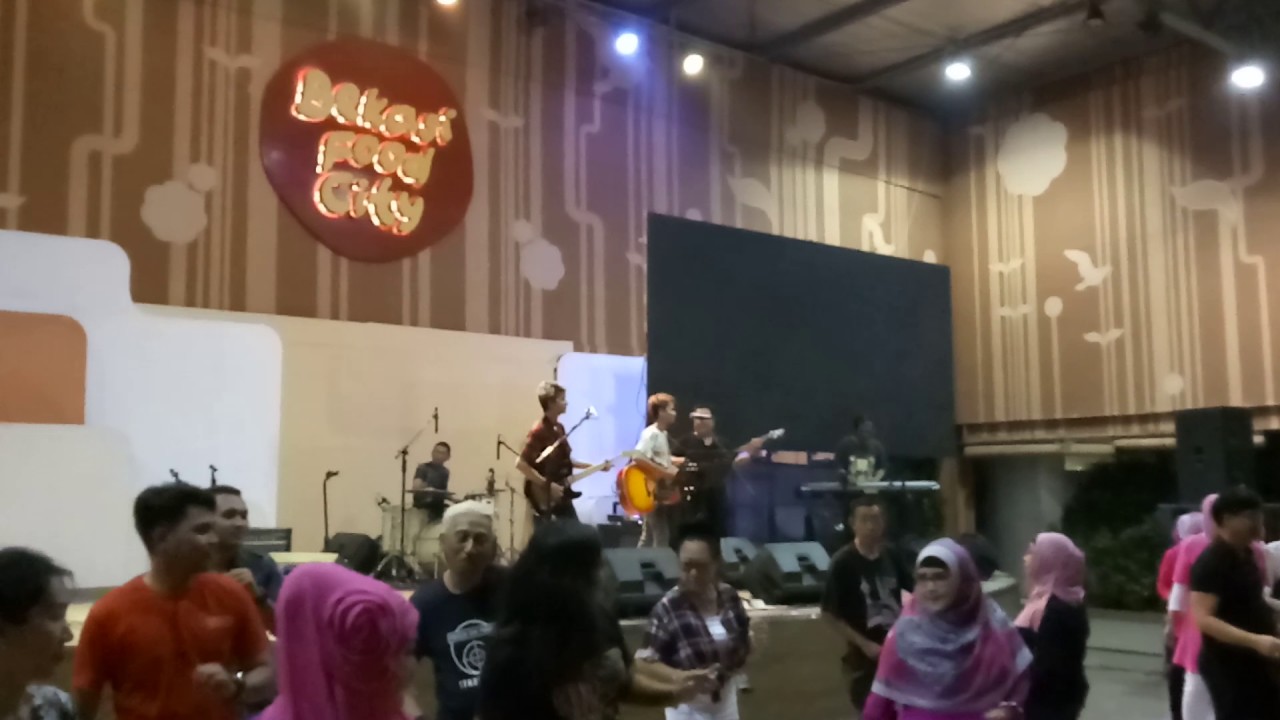 Ovpro, f2 band fauzi fauzan, koesplus song - YouTube