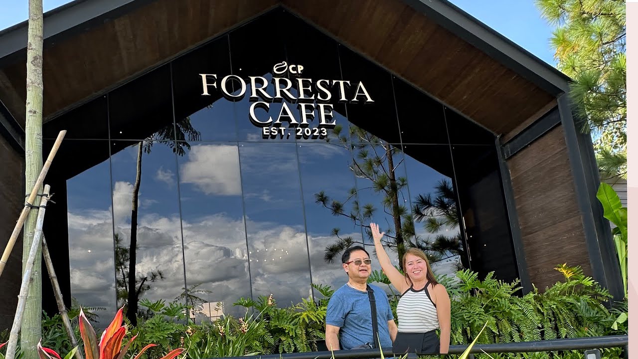 LUNCH DATE IN FORRESTA CAFÉ - YouTube