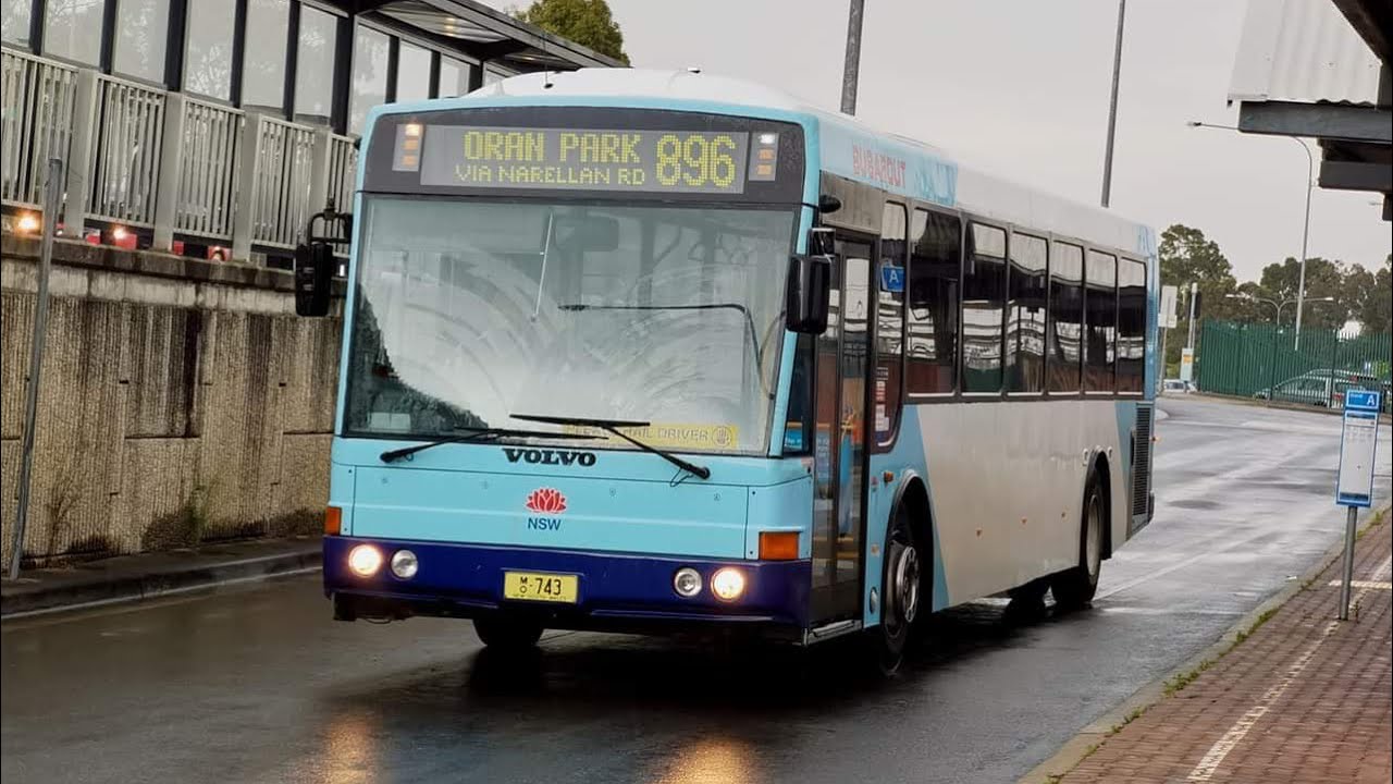 Busabout Smeaton Grange M/O 743 - Volvo B7RLE Bustech - YouTube