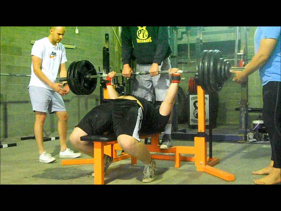 160kg bench press - YouTube