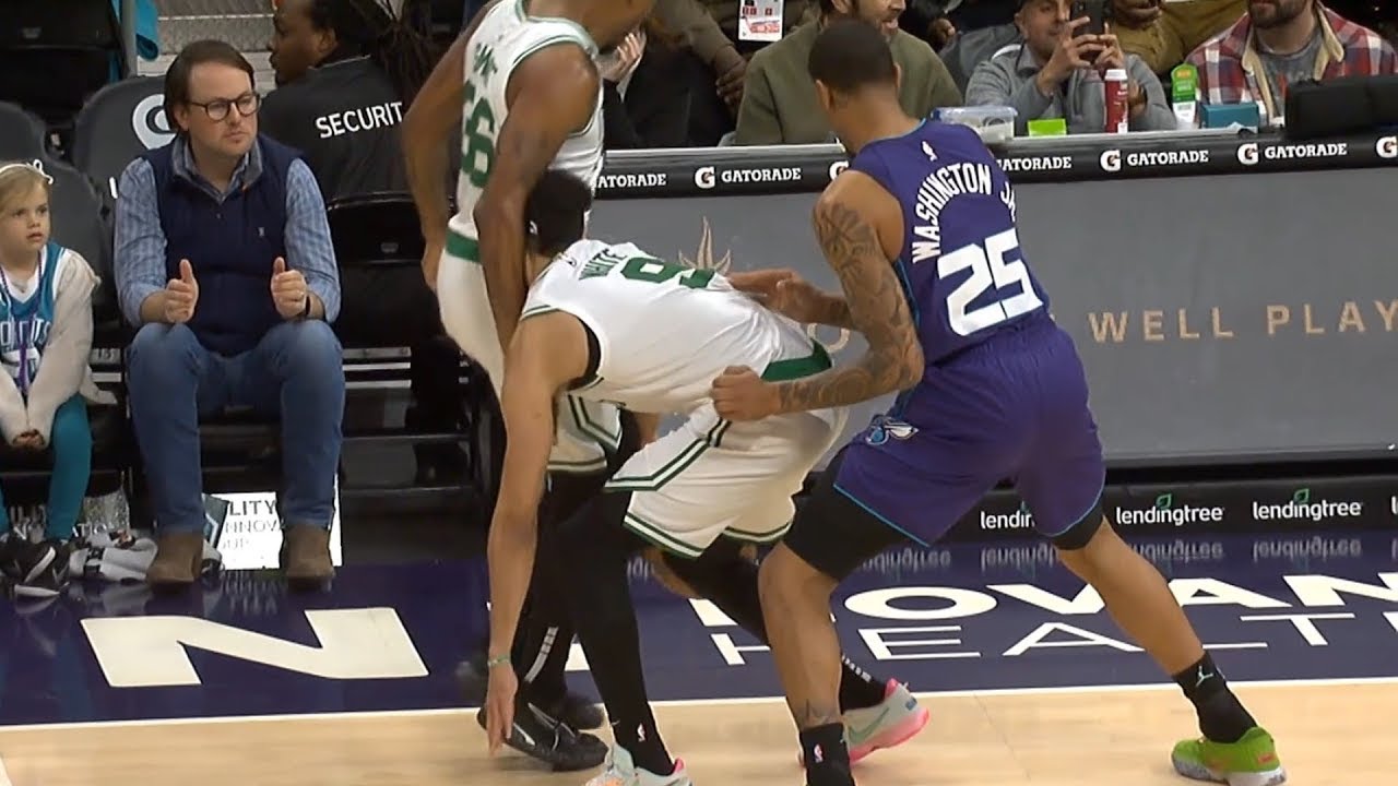 Marcus Smart HURT Derrick White's neck by running into him ! - YouTube