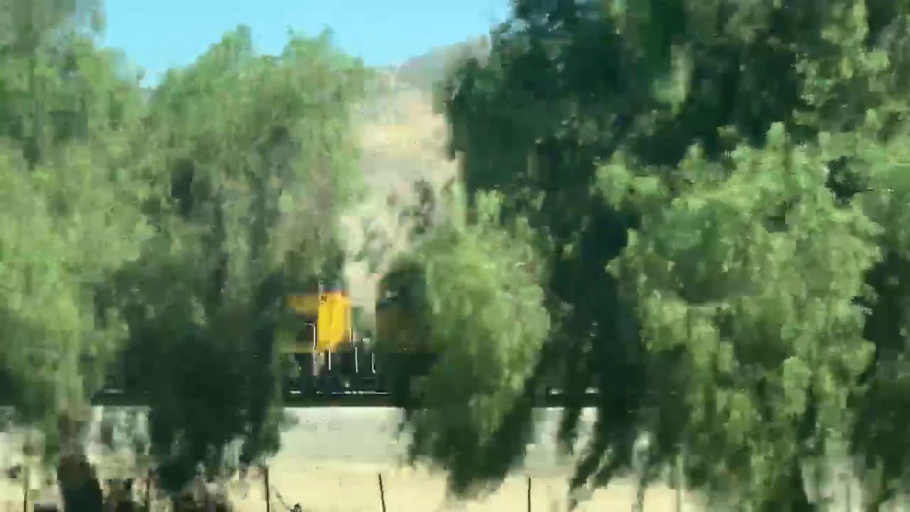 Union Pacific 9031 (SD70AH) goes at Palm Spring, California - YouTube