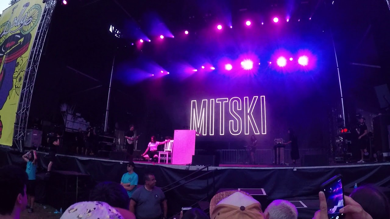 Mitski - Nobody Live at Lollapalooza 2019 - YouTube