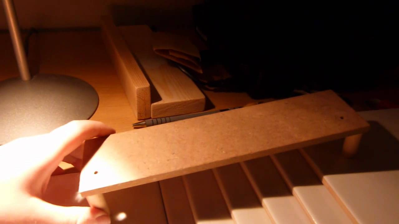 Fingerboard: building a table - YouTube