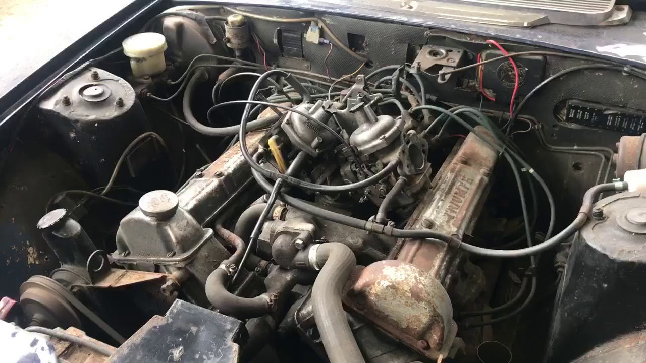 Triumph Stag Engine Running - YouTube