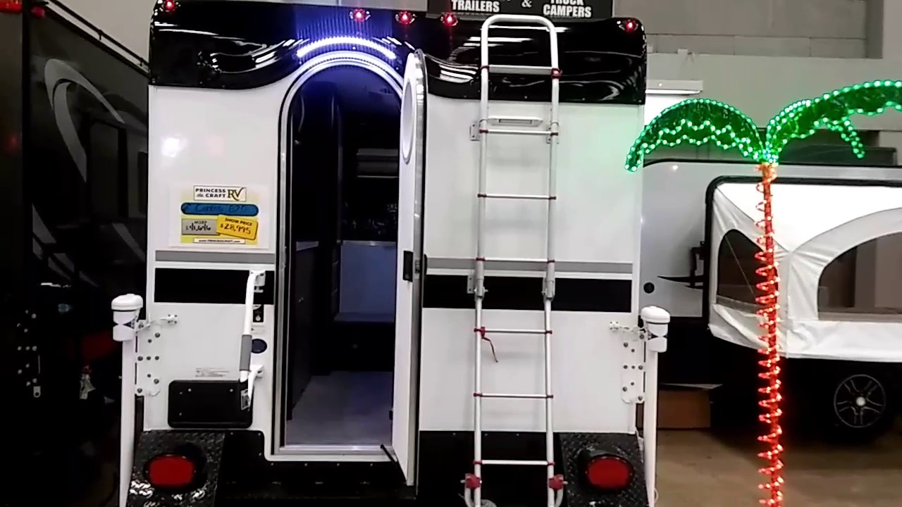 Cirrus 820 Truck Camper 2017 - YouTube