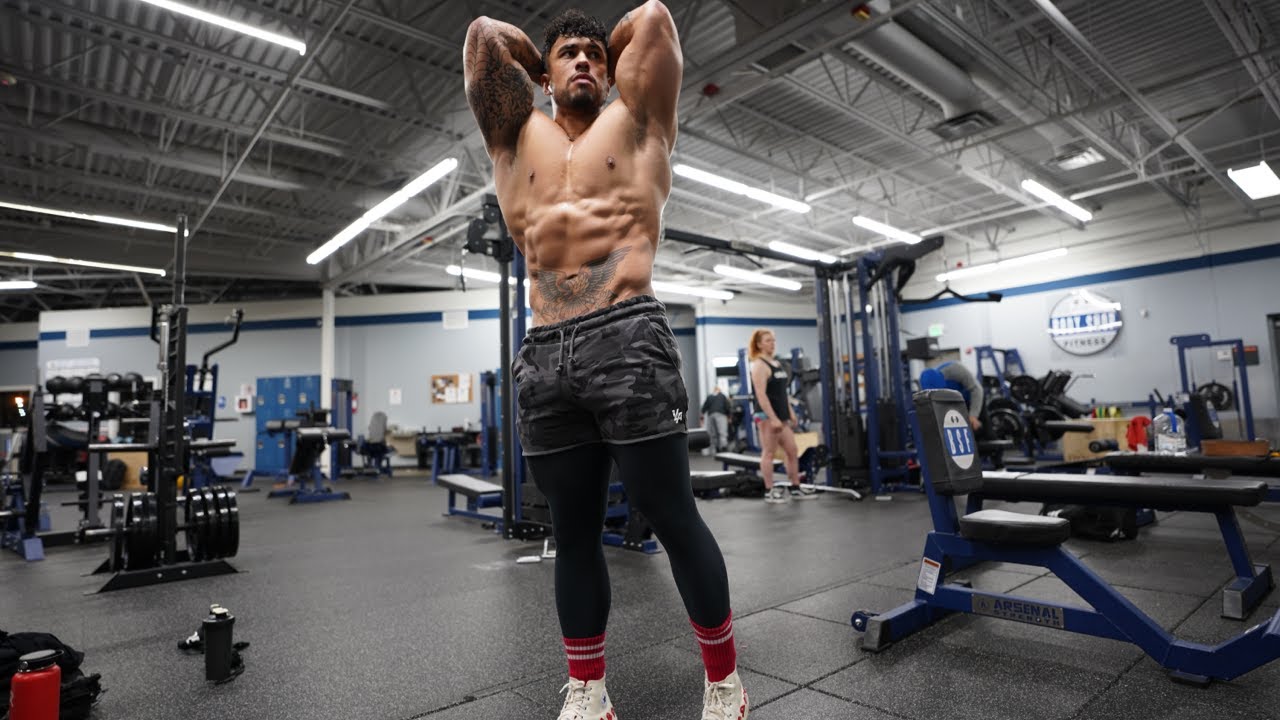 BLOWING UP CHEST! TWO WEEKS OUT!? - YouTube