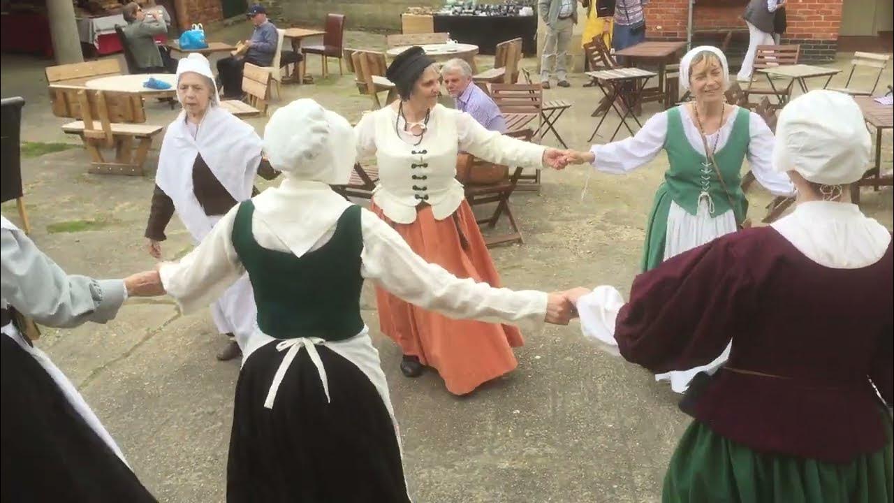 Upon a Summer's Day (Playford Country Dance 1651) - YouTube