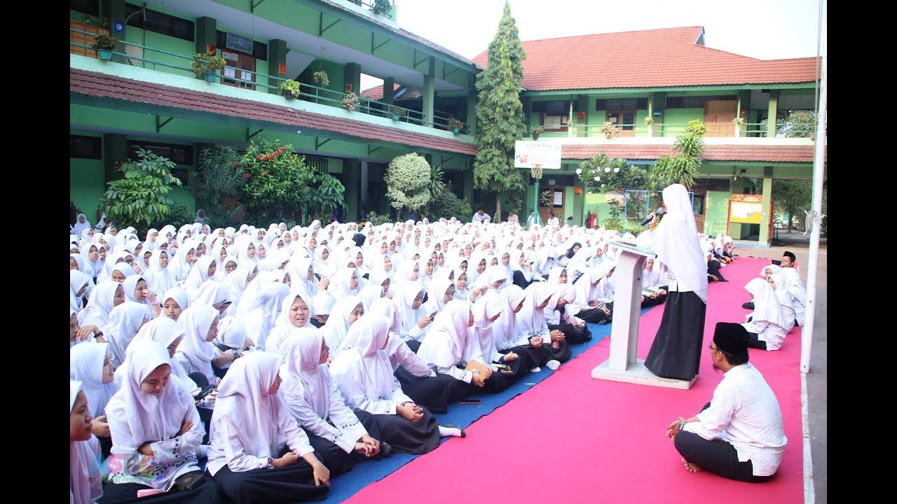 SMKN 49 Jakarta Mengaji 8 Nov 2019 - YouTube