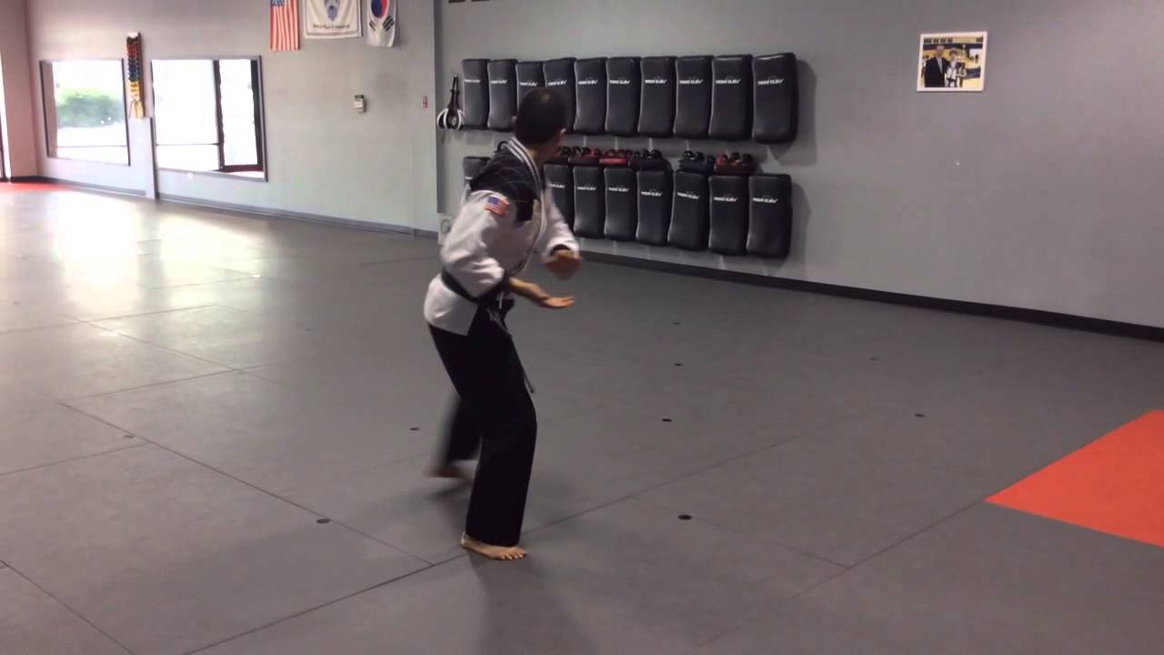 Chon Ji In Yee Chang - Brown Belt Kyuki-Do Form - YouTube