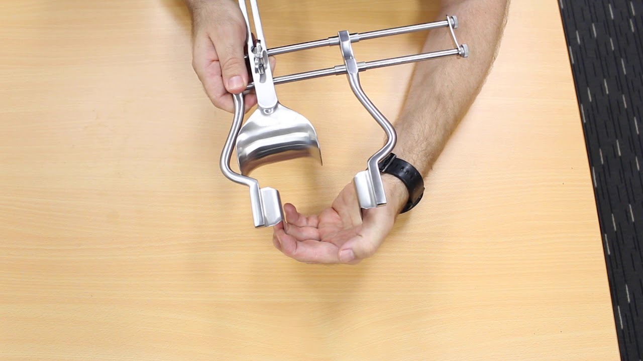 Knight Benedikt Balfour Retractor - Self-Retaining Mechanism - YouTube