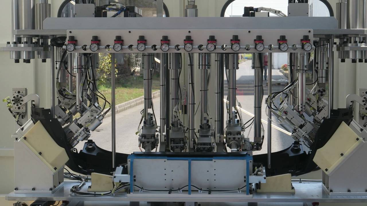 KEBER ultrasonics plastic welding machine for automotive bracket ...