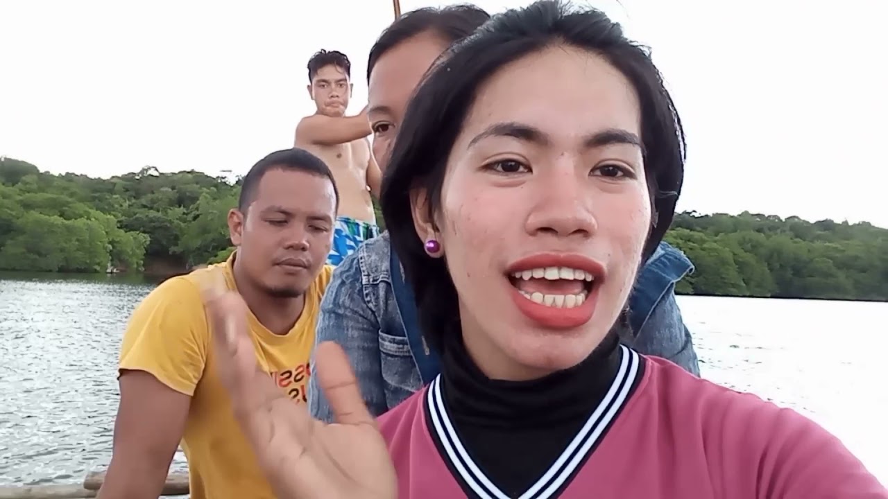 traveling to harigue sibay caluya antique.with my sister's friends ...