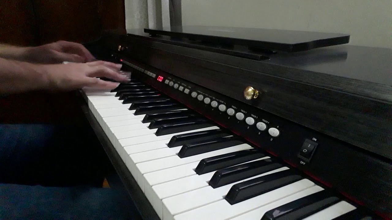 Alexandre Damasceno Cunha ao piano. Carreeiro - YouTube