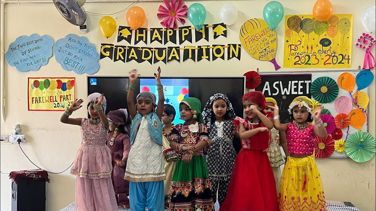 Chand🌙Chupa🤫🙈Baadal🌨️☁️ mein😀Beautiful🤩Dance💃🕺 Performance👌🥳#video # ...