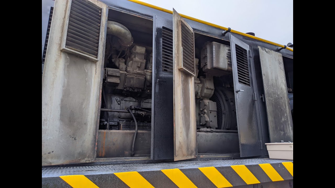 how diesel electric locomotive works RS-4-TC-1A 4035 - YouTube