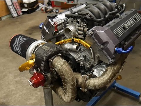 S02E06 E36 V8 Turbo Forged Engine Build - Motor je konečně v autě ...