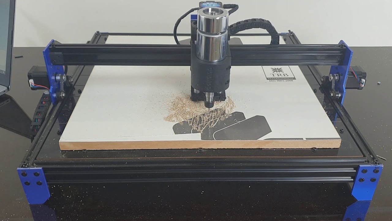 راوتر كويدادو المنزلي للحفر على الأخشاب CNC home Router - YouTube