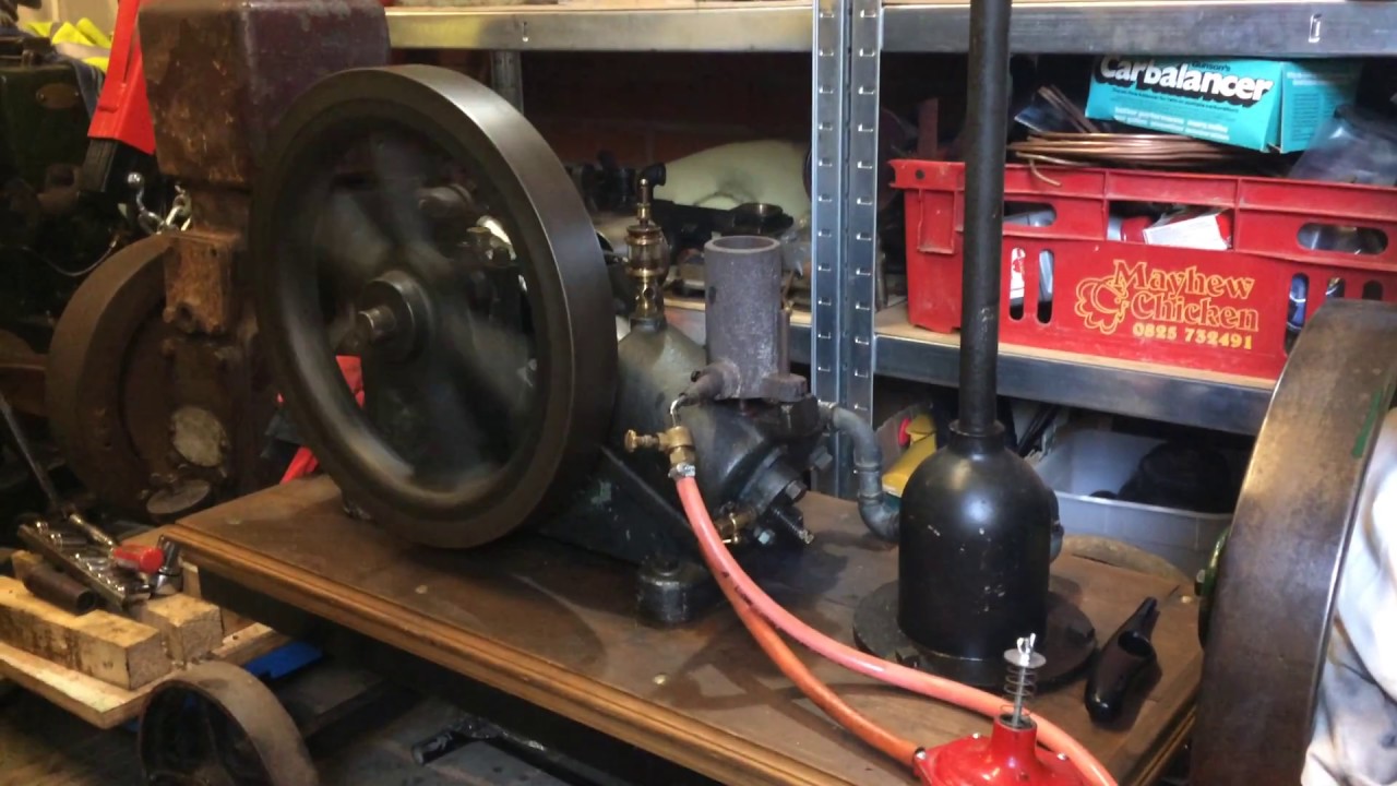 1905 1/2hp Robinson X Type Hot Tube Gas Engine - YouTube