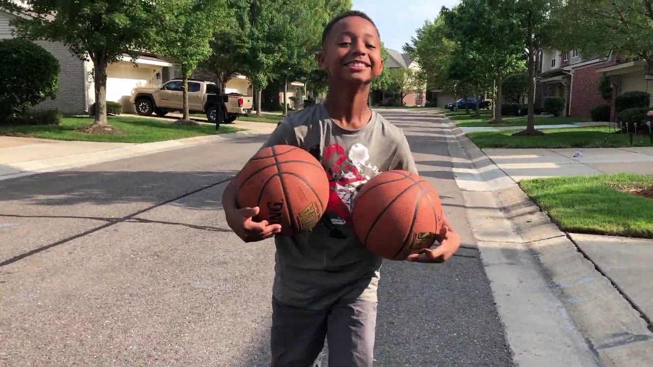 Young Steph Curry DRIBBLE SKILLS - YouTube