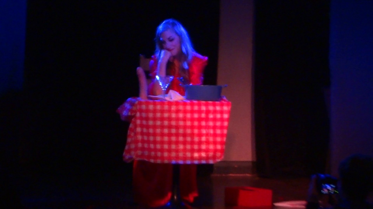 Lady and the Peen- Olive von Topp - YouTube