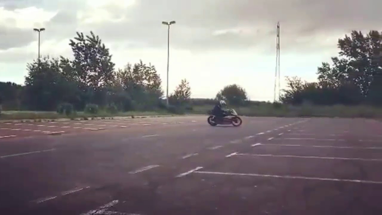 KTM RC390 STUNTS! 😎 - YouTube