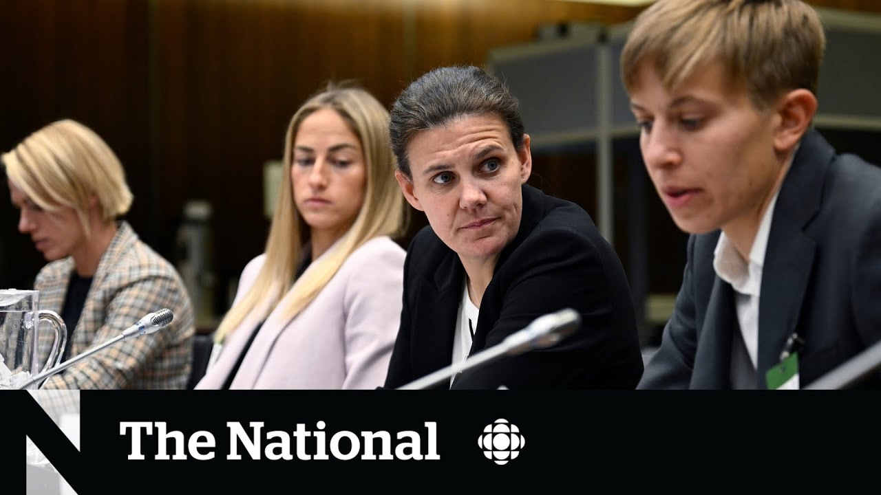 Women’s soccer players take equality fight to Parliament Hill - YouTube