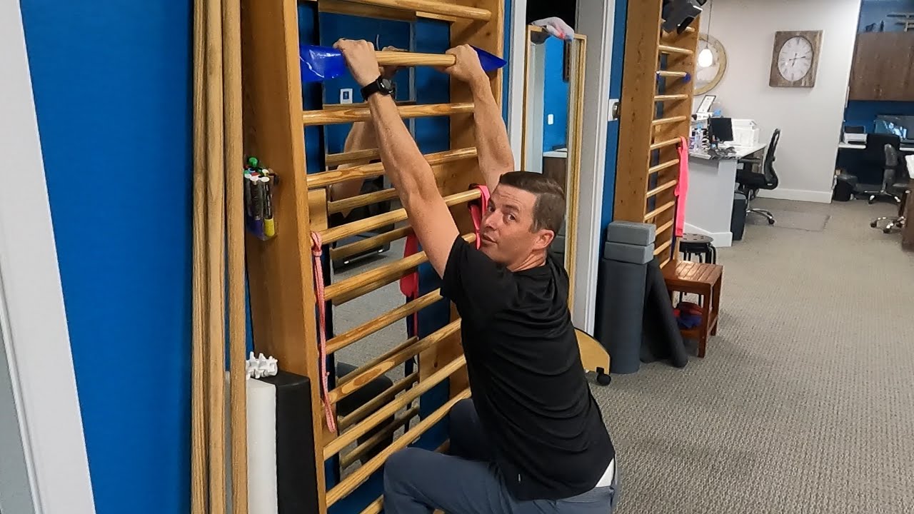 Adult Scoliosis Treatment with Schroth Method Semi Hang - YouTube