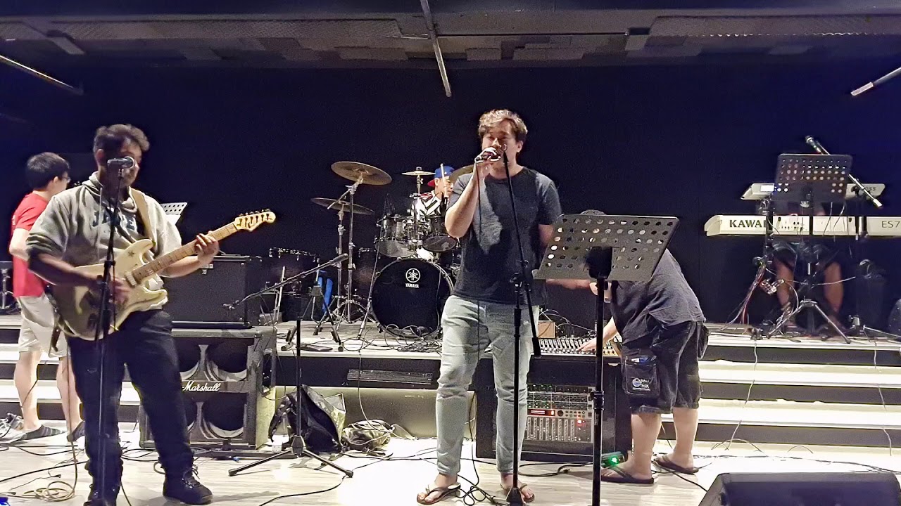 Mr Fahrenheit cover of Don't Stop Me Now by Queen - YouTube