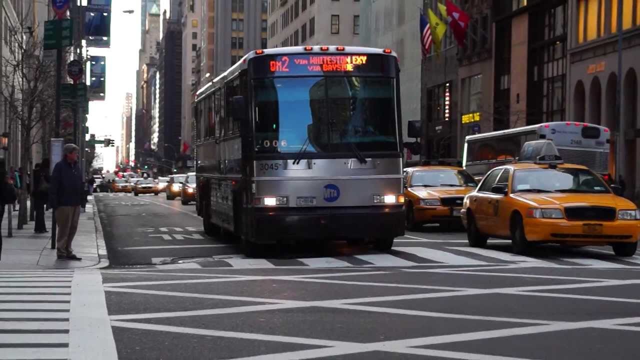 2005 [MTA Regional Bus] Motor Coach Industries D4500CL 3045 @ 57th St ...
