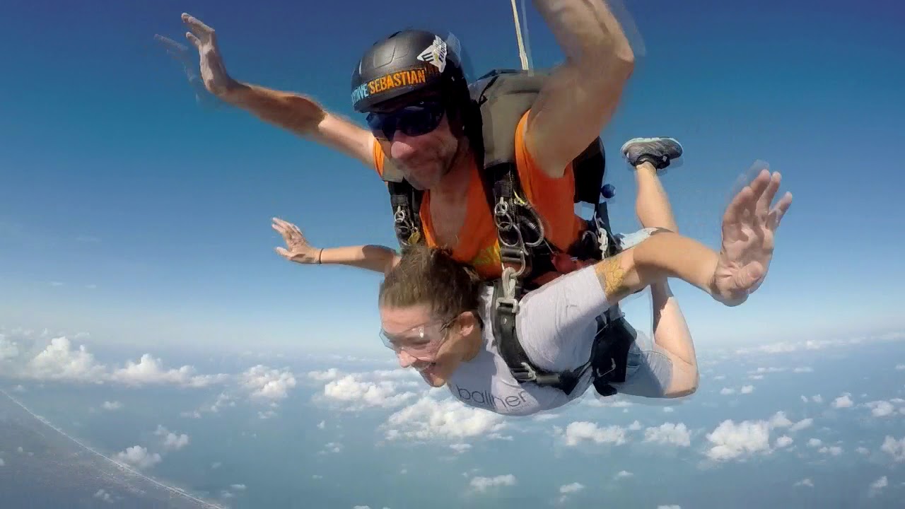Skydive Sebastian - Fish's Skydive - YouTube