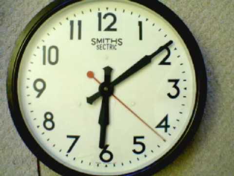 A minute in sectric time * electric-clocks.co.uk - YouTube