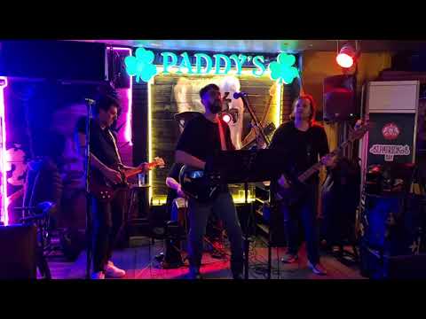 Traffic - Onlar Yanlış Biliyor (Candan Erçetin  Cover)