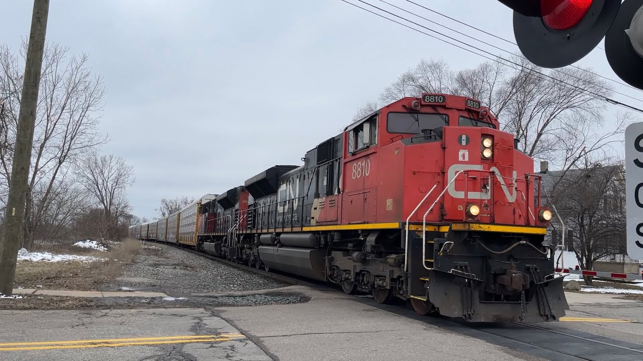CN SD70M-2’s #’s 8810 & 8963 lead CN E251 north through Wyandotte, MI ...