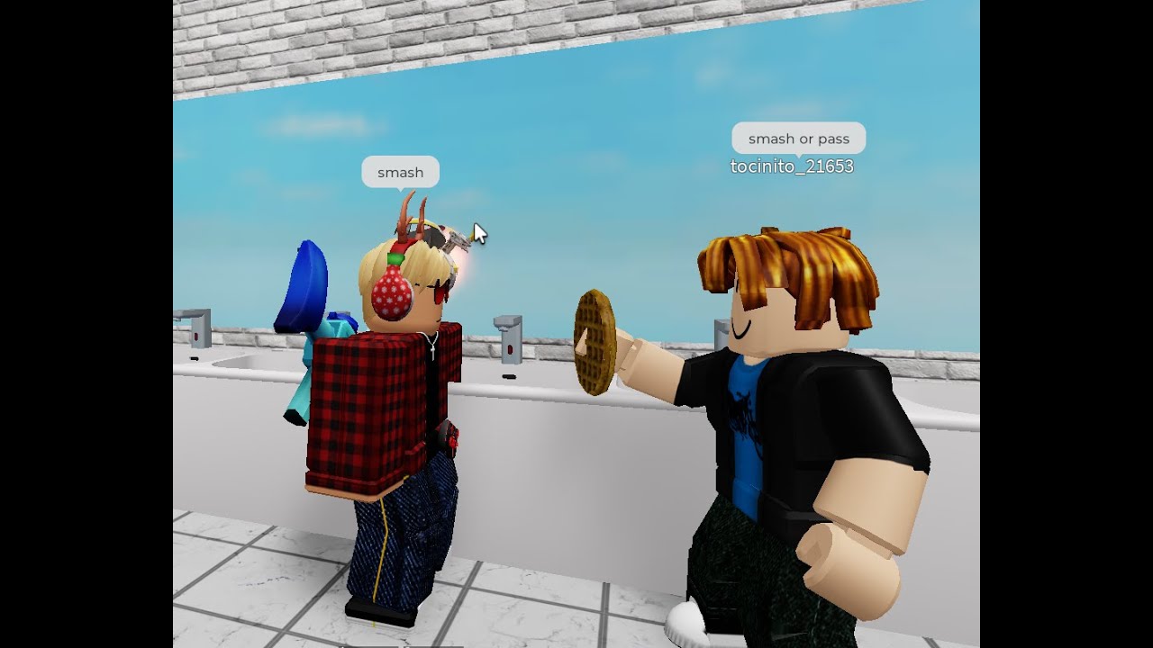 Playing Sus Games on Roblox - YouTube