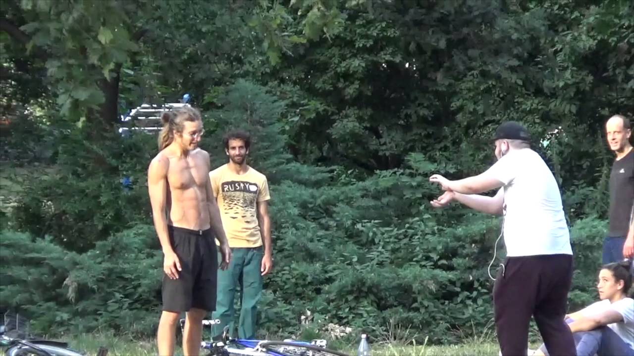 Pranks im Park #1 (German) - YouTube