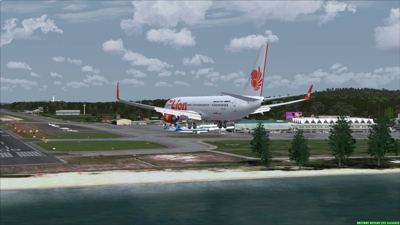 Thai Lion Air 737-900ER approaching Phuket [FSX] - YouTube