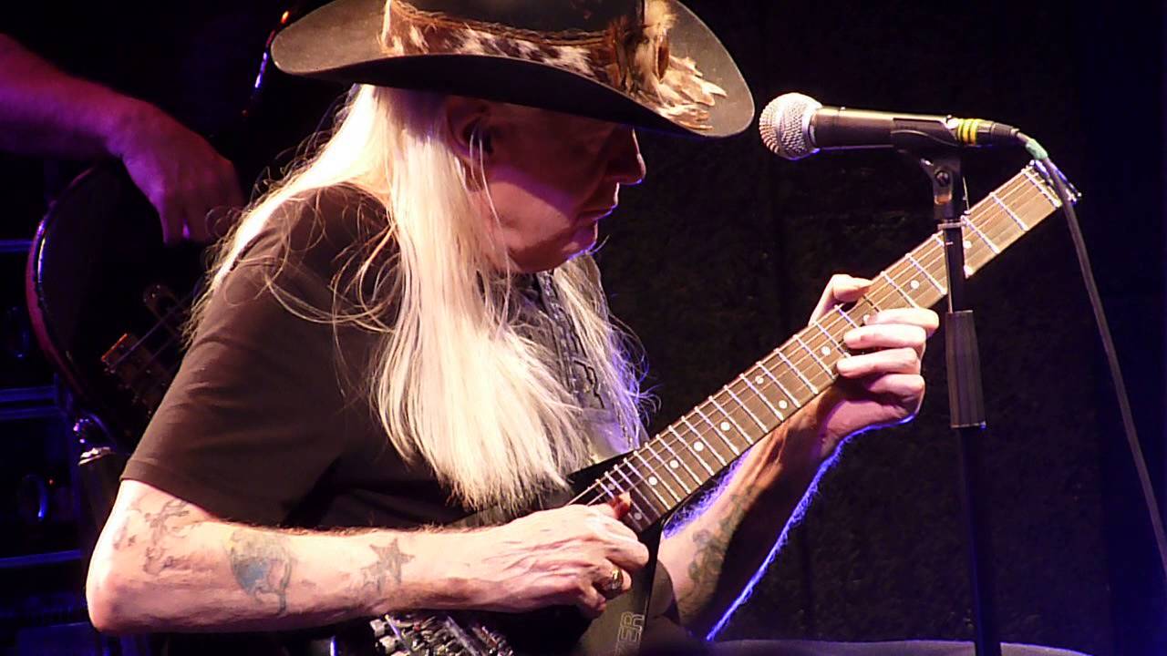 Johnny Winter - Jumping Jack Flash (Rolling Stones) - YouTube