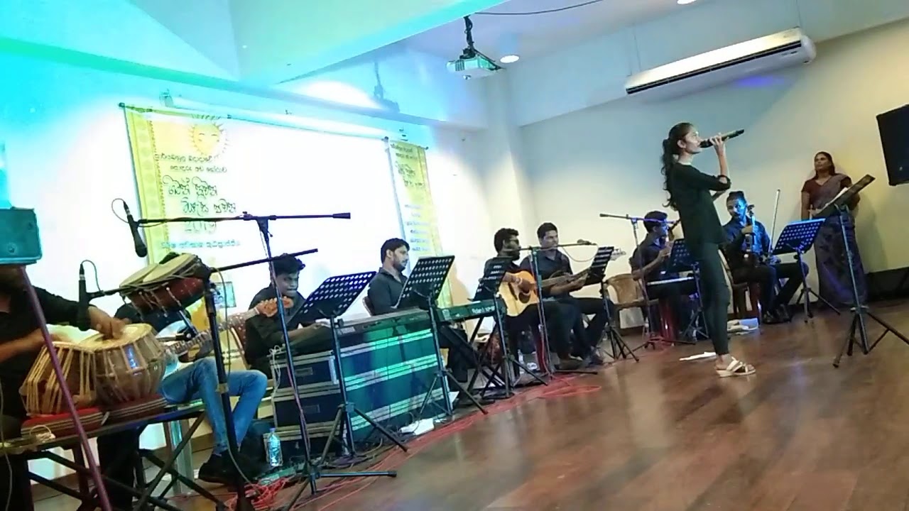 Pokuru pokuru mal senakeli cover song(චමෝදි හෙට්ටිආරච්චිගේ හඬින්) - YouTube